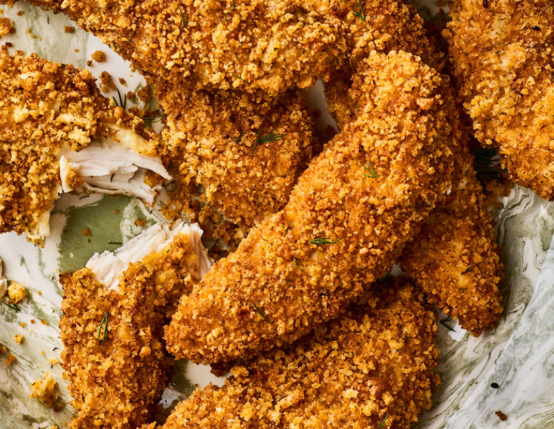 Strisce di pollo con salsa ranch all’aneto • Food and Wine Italia